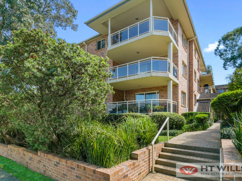 2/68 Victoria Avenue, Penshurst, NSW 2222 - Property Details