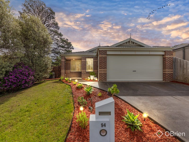 94 Murphy Road, Pakenham, Vic 3810 - Property Details