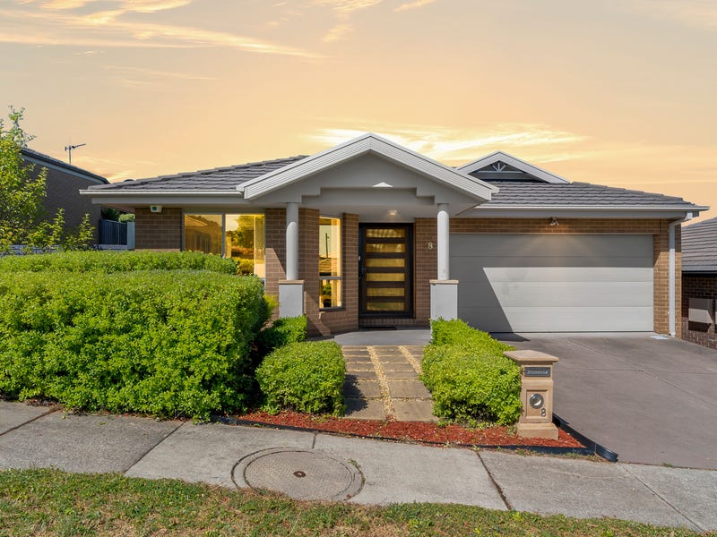 8 Bott Crescent, Casey, ACT 2913 - Property Details