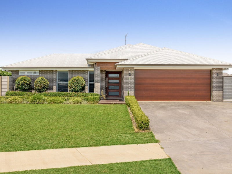 25 Ridge Drive, Cambooya, Qld 4358 - Property Details