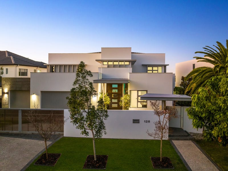 128 Sir Bruce Small Boulevard, Benowa, Qld 4217 - Property Details