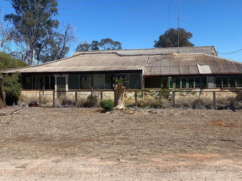 3 Waugh Street, Daymar, Qld 4497 - Property Details