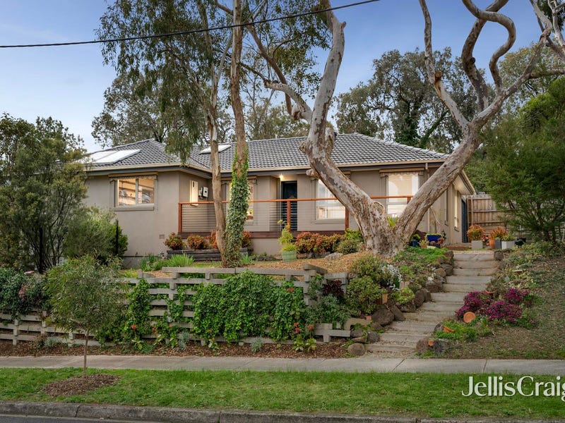 10 Bellara Drive, Mooroolbark, VIC 3138 - realestate.com.au