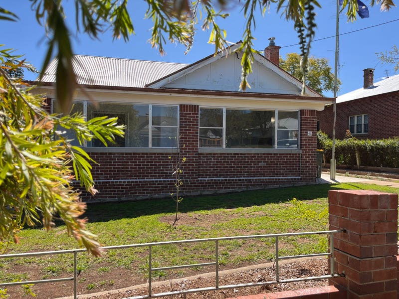 42 Roderick Street, East Tamworth, NSW 2340 - realestate.com.au