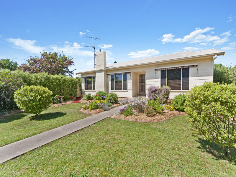 30 Gordon Street, Hamilton, Vic 3300 - Property Details