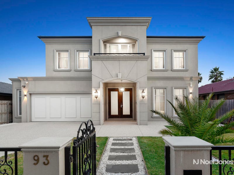 93 George Street, Scoresby, VIC 3179 - realestate.com.au