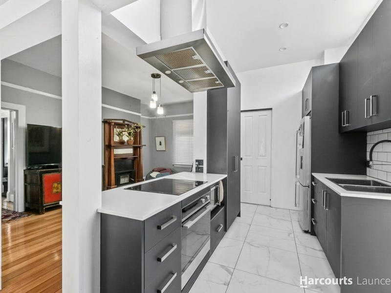 8 Moore Street, Invermay, Tas 7248 - Property Details
