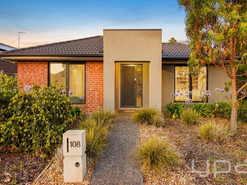 108 Grassbird Drive, Point Cook, VIC 3030 - realestate.com.au