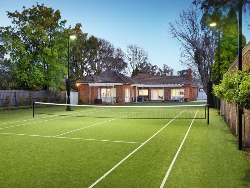 33 Gordon Street, Hampton, Vic 3188 - Property Details