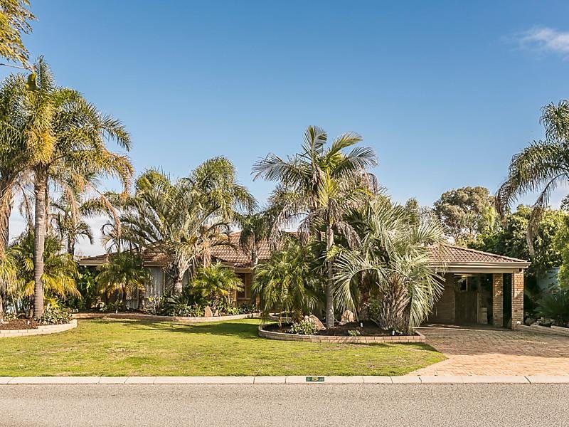 5 Lyell Grove, Woodvale, WA 6026 - Property Details