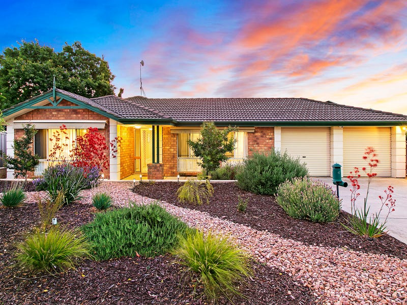 4 Cambridge Place, Clovelly Park, SA 5042 - realestate.com.au