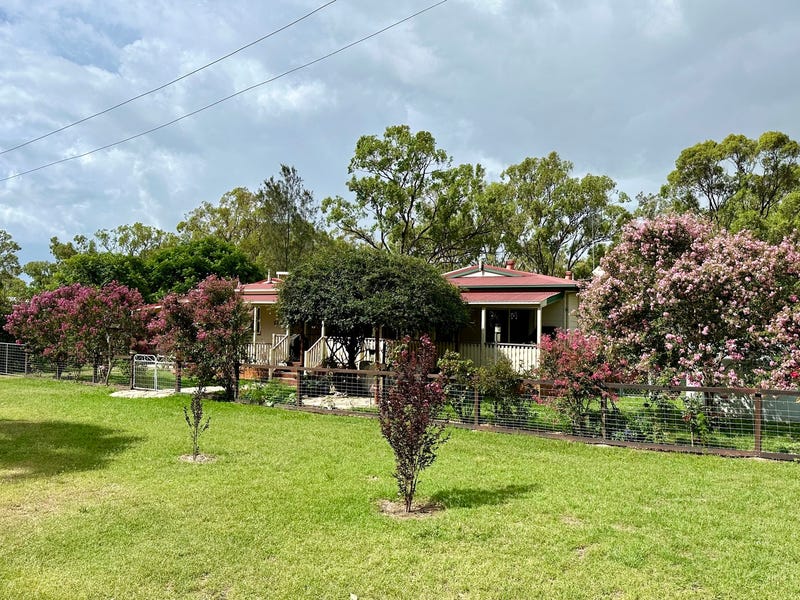 104 Maryvale Street, Hendon, Qld 4362 - Property Details