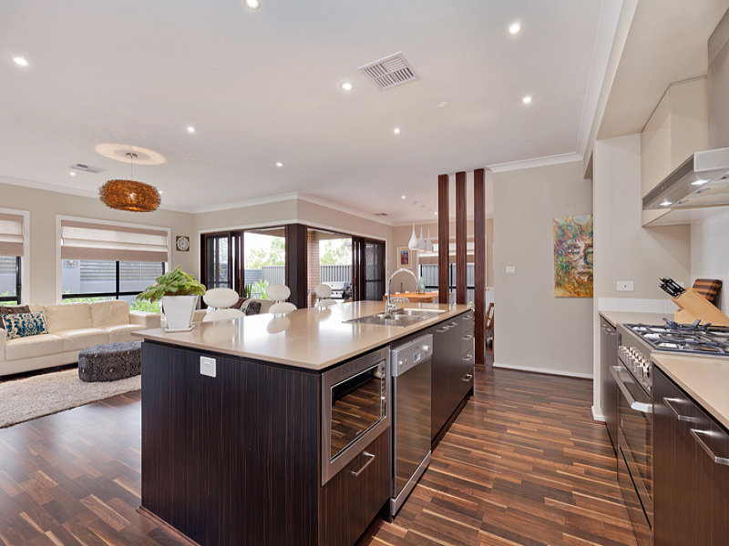 11 Bonney Cres, Jordan Springs, NSW 2747 - realestate.com.au