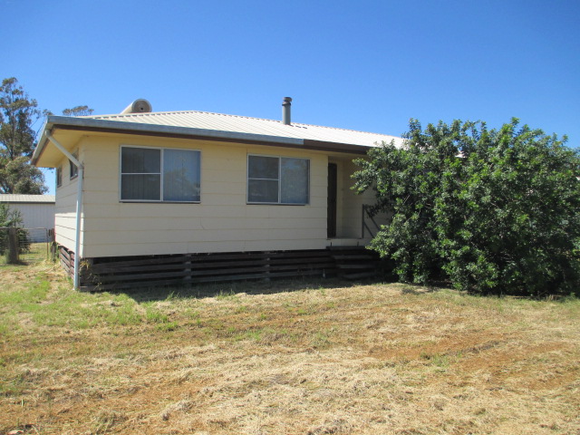 1 BARDEN STREET, Tara, Qld 4421 - Property Details