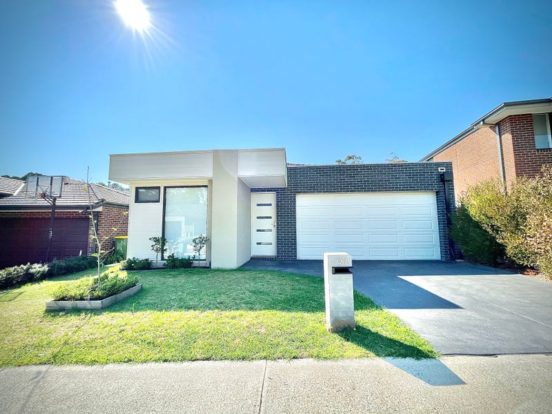 27 Camden Drive, Chirnside Park, VIC 3116 - realestate.com.au