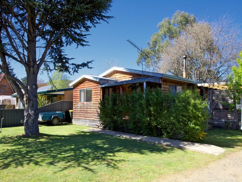 12 Alpine View Avenue, Bright, VIC 3741 - realestate.com.au