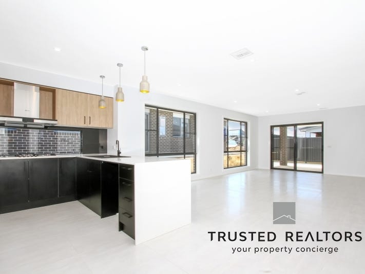 60 Robin Boyd Cres, Taylor, ACT 2913 - realestate.com.au