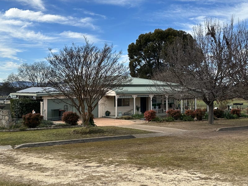 18 Thunderbolts Way, Bundarra, NSW 2359 - Property Details