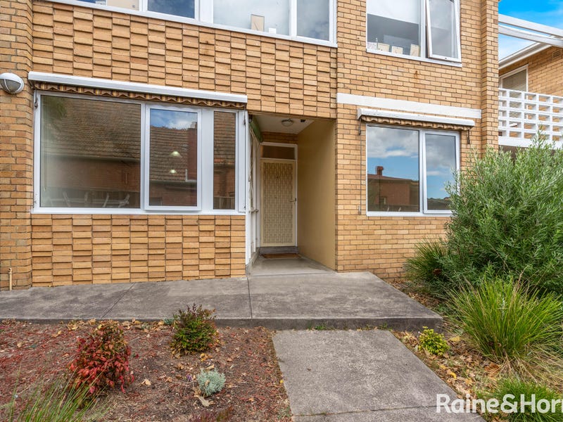 4/13 Fletcher Street, Essendon, Vic 3040 - Property Details