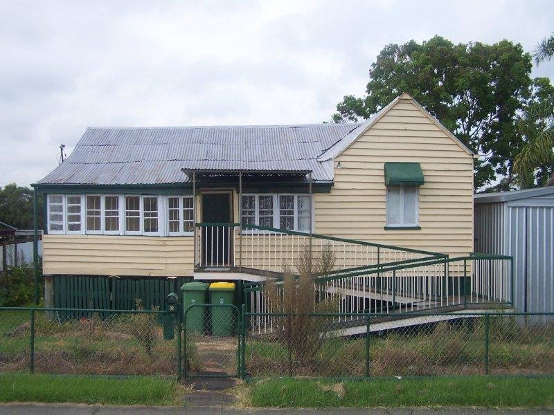 8 Queen Street, Walloon, QLD 4306 - realestate.com.au