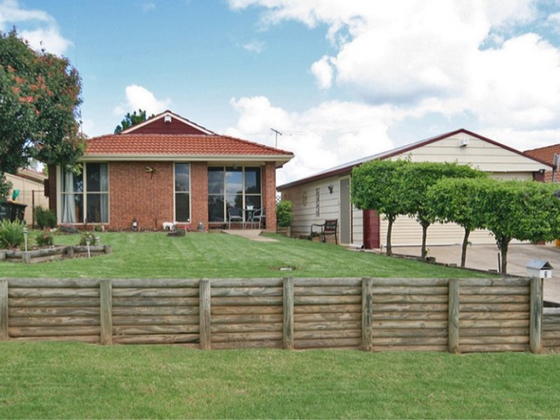 6 Ferdinand Place, Rosemeadow, NSW 2560 - Property Details