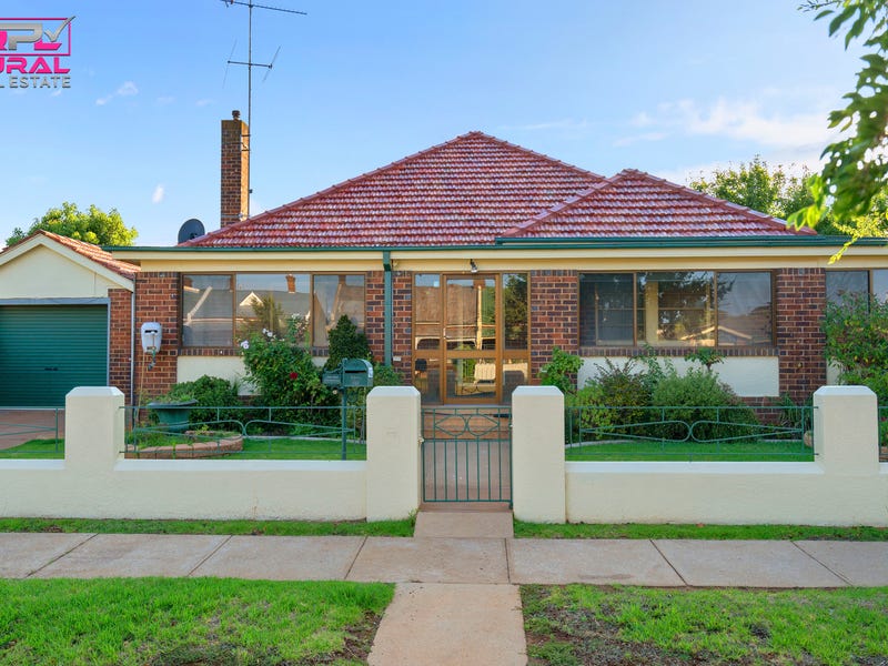 141 Baker Street, Temora, NSW 2666 - realestate.com.au