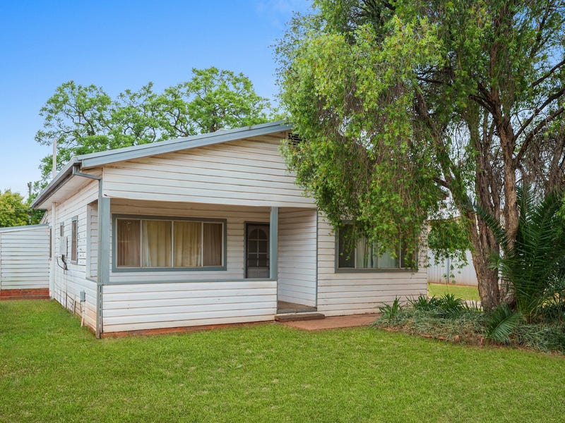 38 Bowditch Place, Griffith, NSW 2680 - Property Details