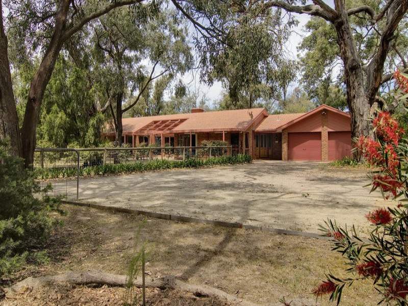 1 Tubb Street, Bittern, Vic 3918 - Property Details