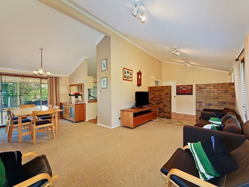 4 Shona Court, Mount Warren Park, QLD 4207 - realestate.com.au