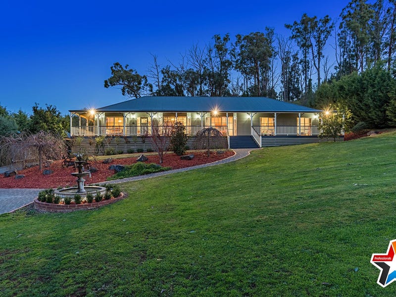 36 Queens Road, Silvan, Vic 3795 - Property Details