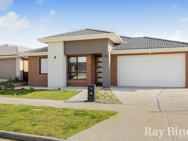 11 Chomley Street, Mickleham, Vic 3064 - Property Details