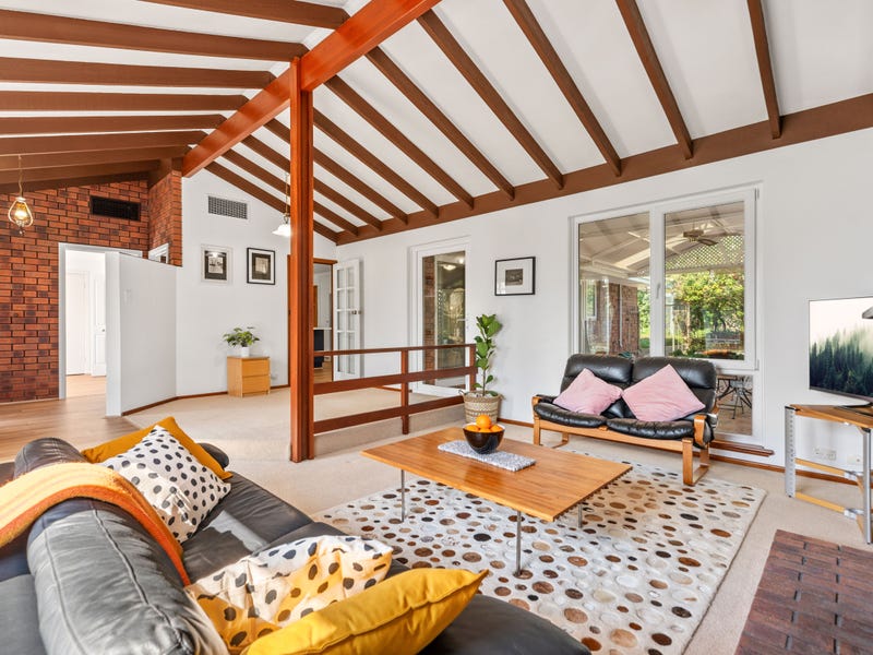 26 Grundy Way, Thornlie, WA 6108 - Property Details