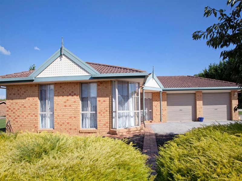 20 Fairway Drive, Drouin, Vic 3818 - Property Details