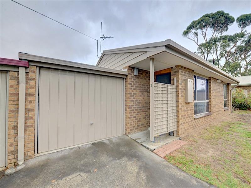 3/24 Spencer Street, Sebastopol, Vic 3356 - Property Details