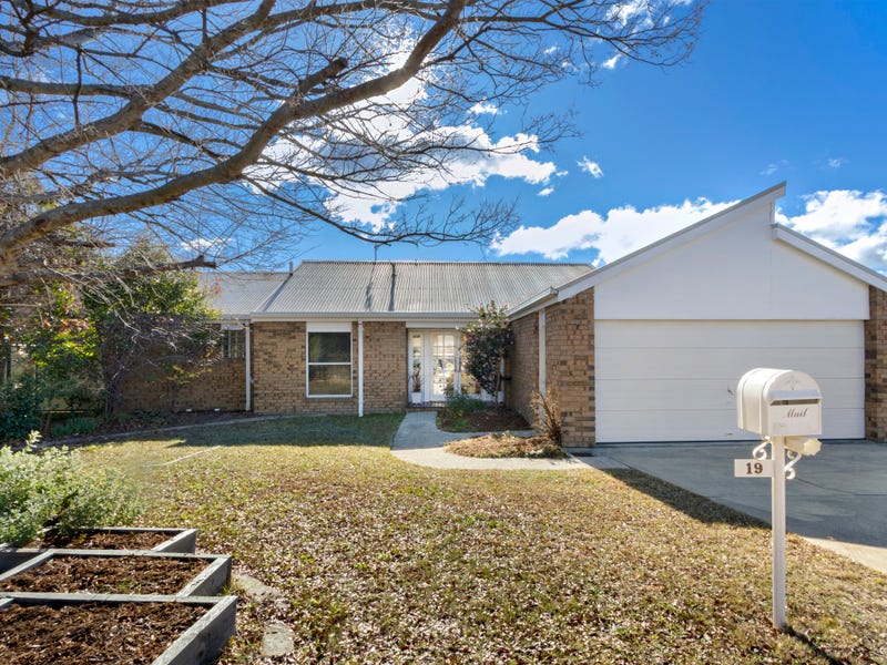 19 Hingston Close, Bonython, ACT 2905 - Property Details