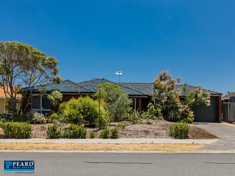 35 Macleay Drive, Padbury, WA 6025 - realestate.com.au