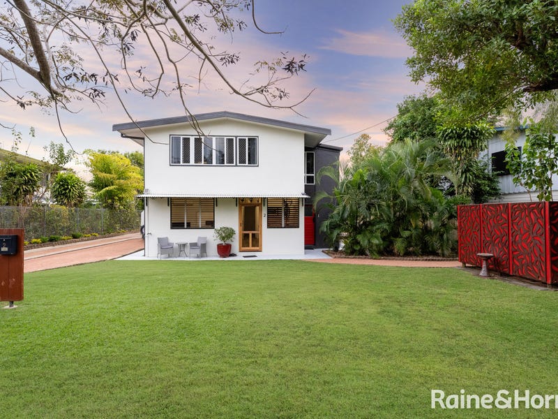 7 Bay Street, Pallarenda, Qld 4810 - Property Details
