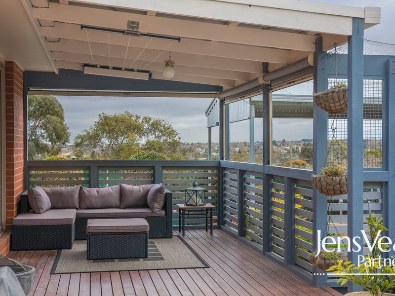 18 Watson Drive, Mount Pleasant, VIC 3350 - realestate.com.au