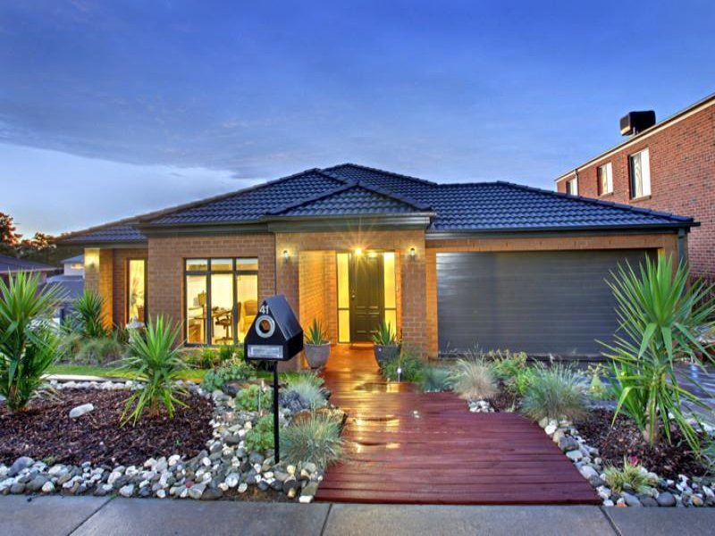 41 Valley Park Drive, Mooroolbark, Vic 3138 - Property Details