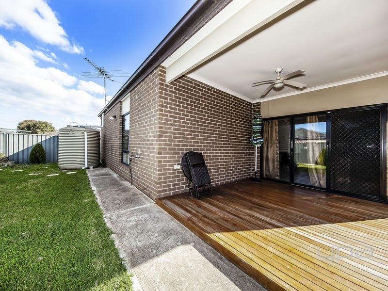 34 Eltham Parade, Manor Lakes, VIC 3024 - realestate.com.au