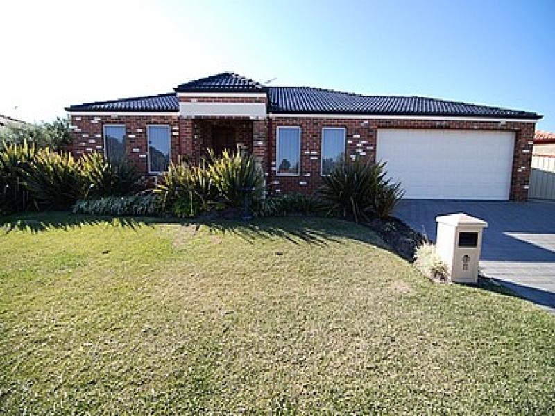 11 Innesvale Way, Carramar, WA 6031 - Property Details