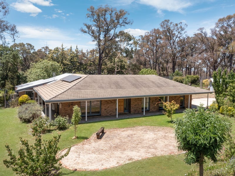 65 Butcher St, Strathdale, Vic 3550 - Property Details