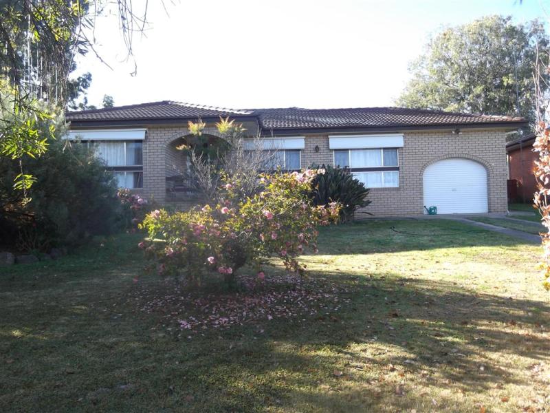 37 Hanna Street, Cowra, NSW 2794 - realestate.com.au