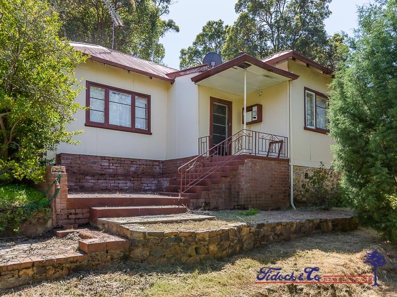 64 Croyden Road, Roleystone, WA 6111 - Property Details
