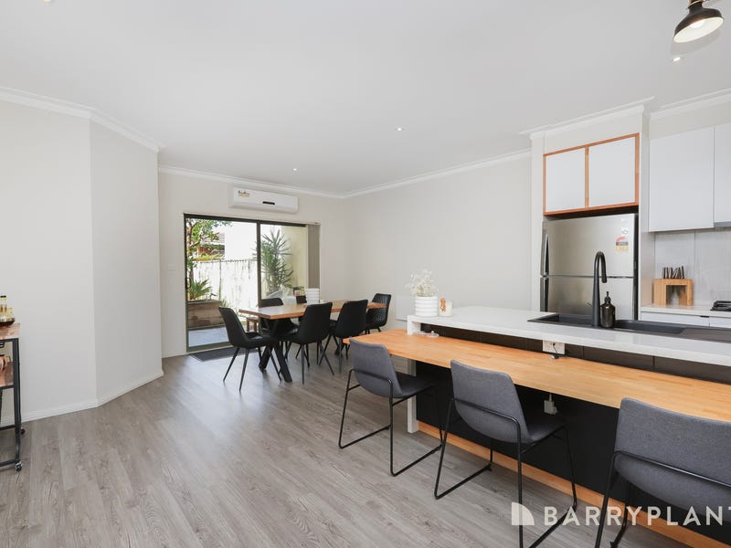 4/233 Ballarat Road, Braybrook, Vic 3019 - Property Details