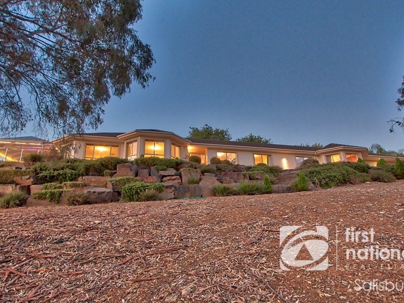 6 Kinross Court, Greenwith, SA 5125 - realestate.com.au