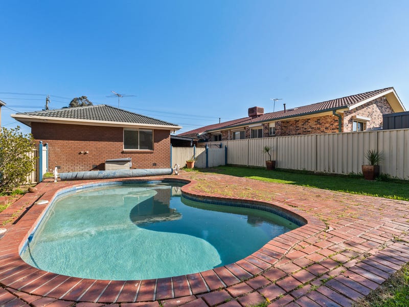 28 Bank Street, Craigieburn, VIC 3064 - realestate.com.au