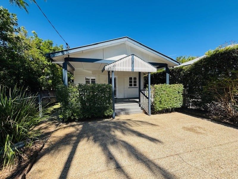 20 Julia Street, Wavell Heights, QLD 4012 - realestate.com.au