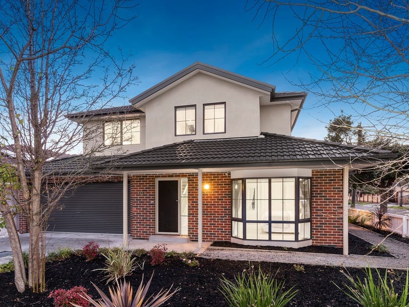 13 Tara Grove, Carnegie, Vic 3163 - Property Details