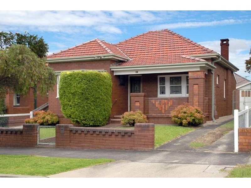 11 Nield Avenue, Rodd Point, NSW 2046 - realestate.com.au